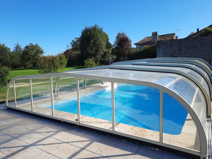 Maison Authentique "Paulick" - Château de Neuvic