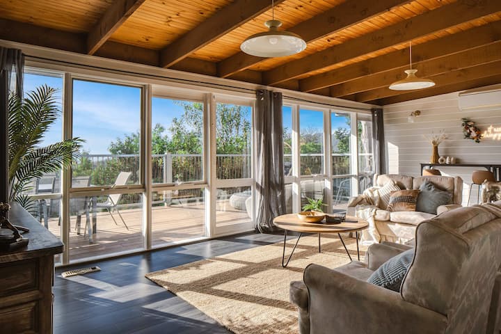 Seednest Treehouse | Spectacular Mountain View - Melbourne