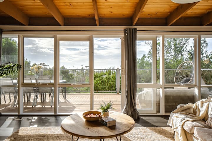 Seednest Treehouse | Spectacular Mountain View - Dandenong Ranges