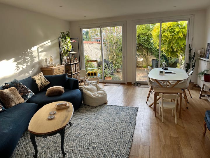 Belle Maison De Ville Au Cœur De Reims - 라임스