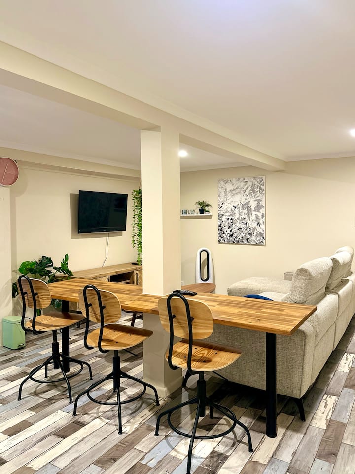 Joa House - Townsville