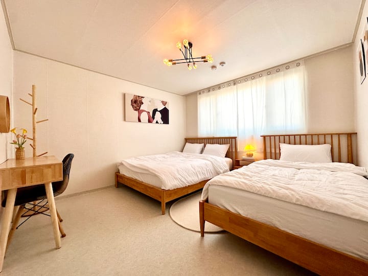 [오픈특가]한강벚꽃/3룸/가족/단체/뚝섬/성수/건국대/자양kdh/서울숲/콘서트/강남/잠실 - Seoul