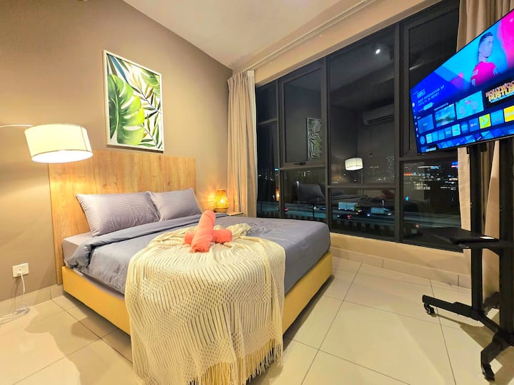 Premium Edumetro Subang Sunway Segi Wifi Netflix - Subang Jaya