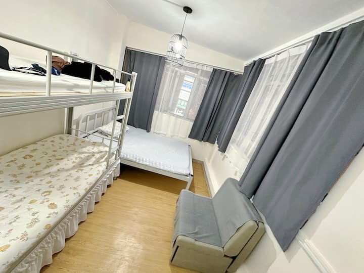 市中心精緻4-5人家庭套房，吃喝玩樂，就在附近 - Hong Kong