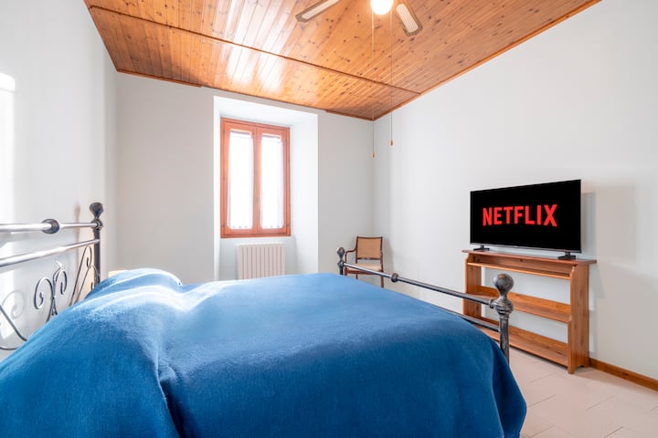 Lake Como 10' | Bike House | 4 Suites, Park + Wifi - Lecco