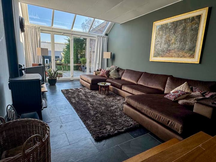Peaceful Home By Canal | Beach + Private Jetty - Hillegom