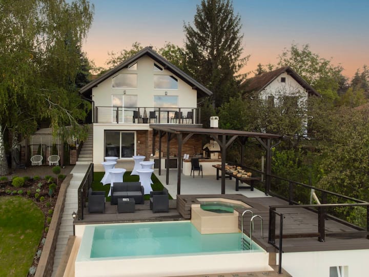 Vila Fruška Frajla - Serbie