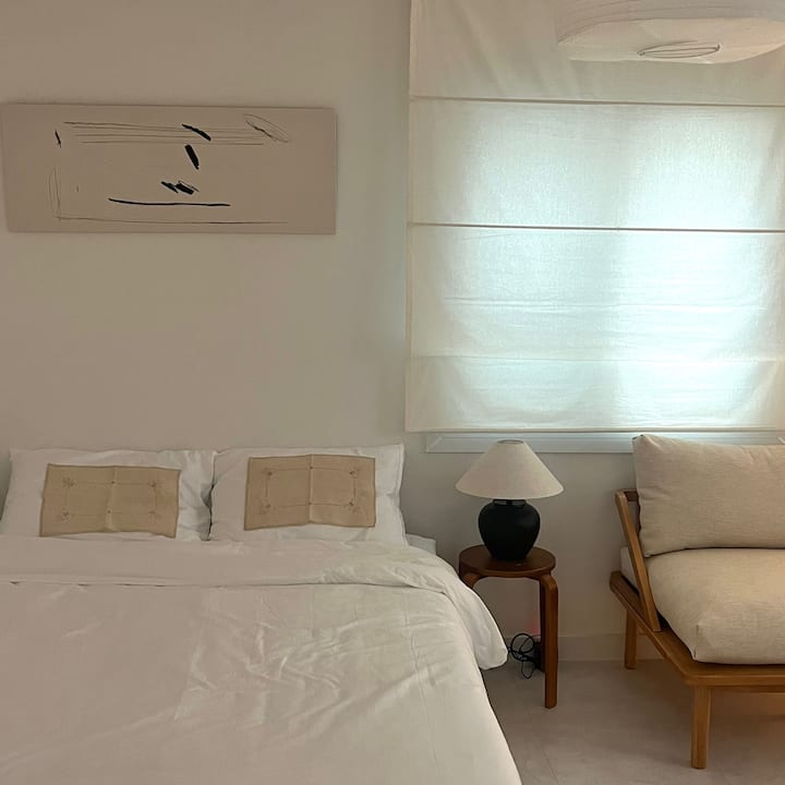 [Newopen]legal/광안역5분/유럽인테리어/감성숙소/5인숙소/무료짐보관/단체숙소 - Pusan