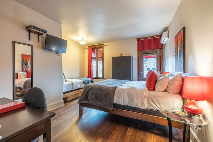 Petit Hôtel Café Krieghoff | Chambre 1 - Quebec City