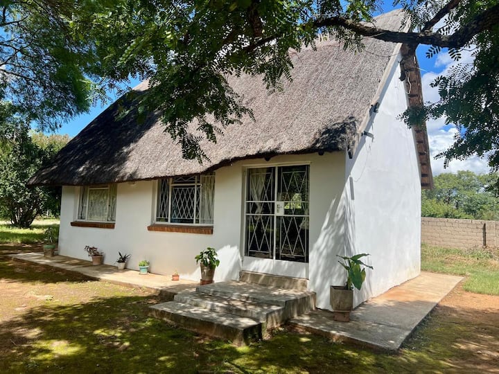 Affordable Hillside Cottage - Zimbabwe