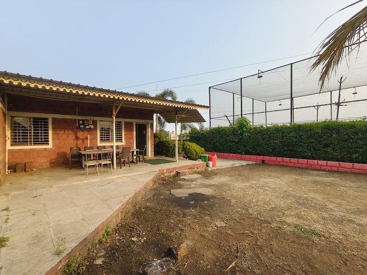 Satpute Farmhouse And Turf - Kolhapur
