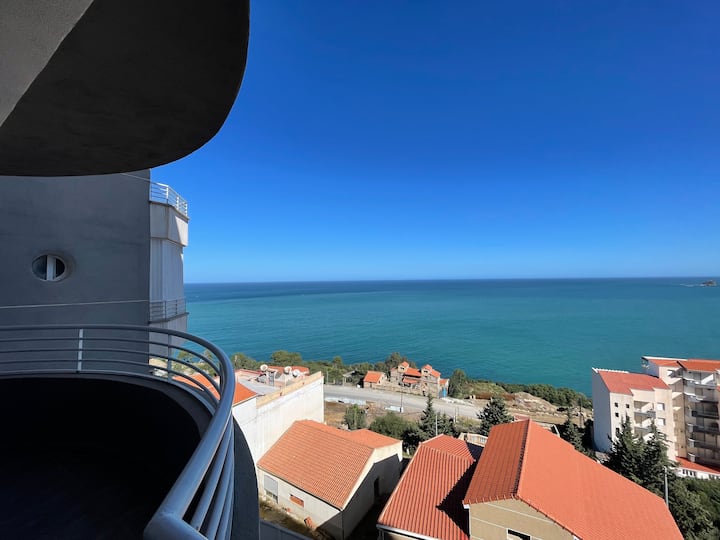 Appartement Lumineux Avec Une Vue Incroyable - Béjaïa