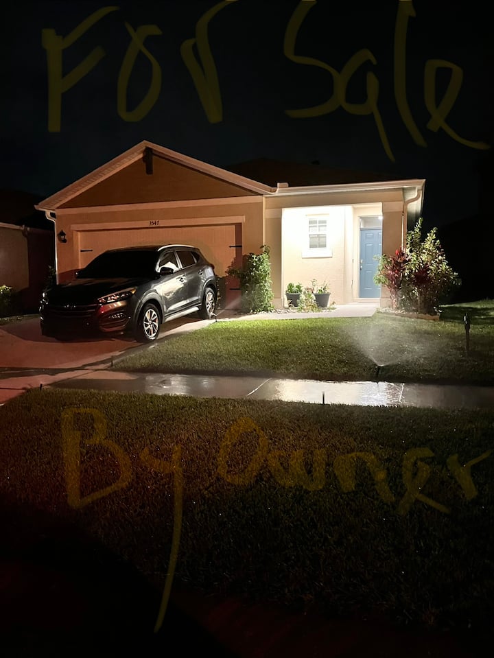 Cozy 3 Beds 2 Baths Home - Leesburg, FL