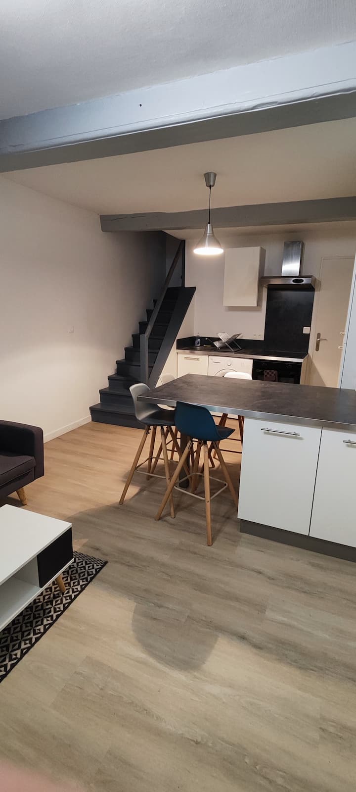 Duplex Climatisé Parking Gratuit Centre Ville - Meximieux