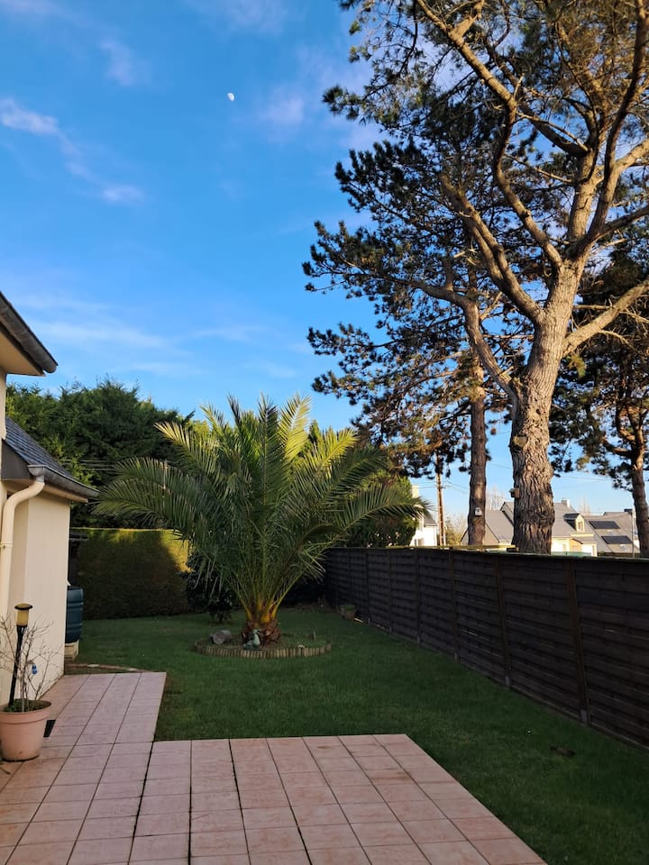 Maison Familiale à Erquy, Jardin Clos, Mer Et Gr34 - Erquy