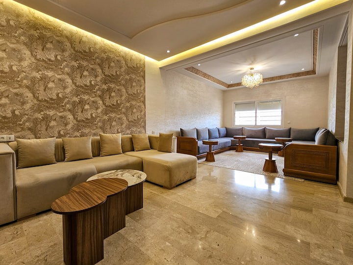 Spacious & Quiet Apartment In City Center. - Fes