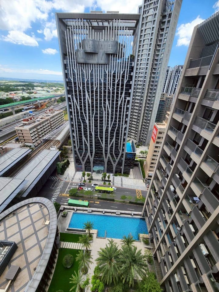 A9捷運宅 交通便利近喜來登&三井Outlet 下樓就是環球購物中心 - 大園區