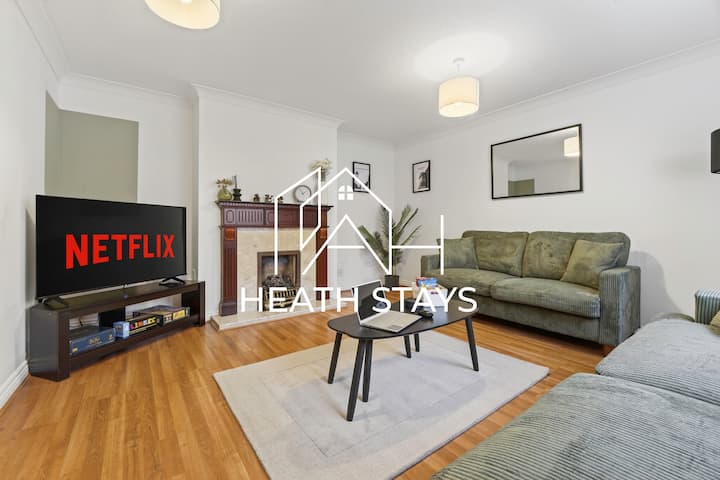 New! 5br | 2.5ba | Ideal For Groups, Parking Wi-fi - Warwick