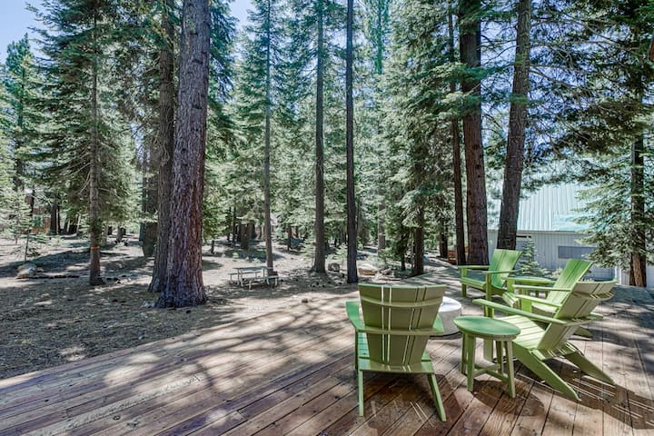 3br | Work Space | Fire Pit | Woodstove - Truckee, CA
