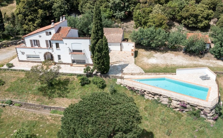 Villa Avec Vue Sur La Plaine Dans Un Coin Naturel - Le Boulou