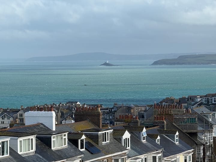 Two Bed Apartment With Amazing Sea Views - St Ives