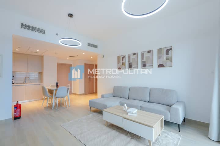 1-bedroom Apartment, Near Ferrari World & Yas Mall - Abou Dabi