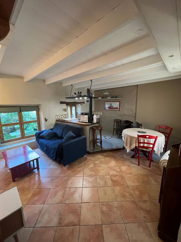 Petite Maison Avec Jardin Clos Au Cœur Du Village - Pointe du Raz