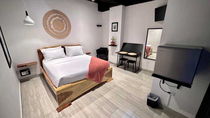 Queen Room - Breakfast Included - Centro Histórico - Taganga