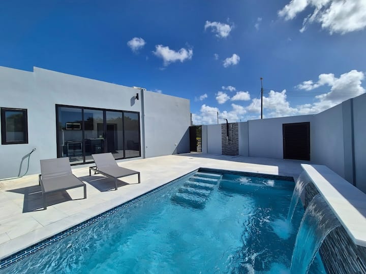 Cozy Cudi Aruba - 3br/2bh + Waterfall Pool - Aruba