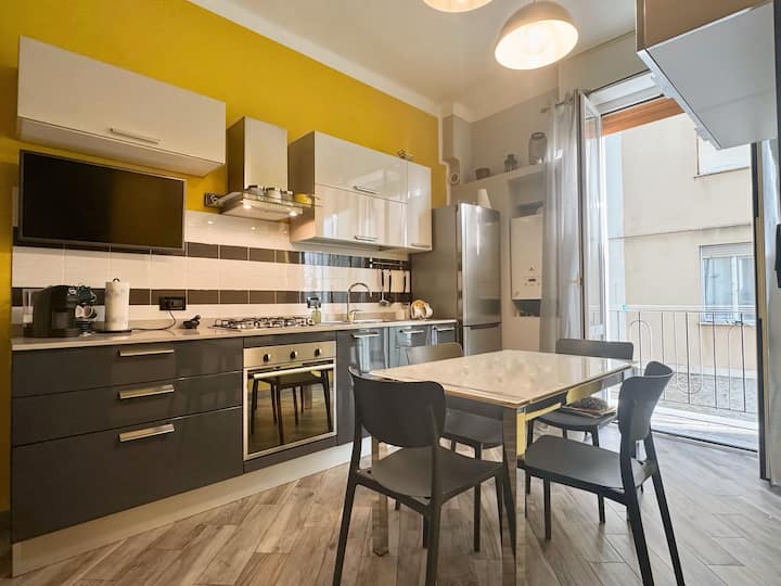 [50m From The Beach] Modern Seaside Apartment - Gênes