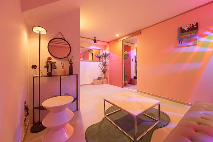 Classic Apt 606, 감각과 재치가 넘치는 라스베가스 호텔 스위트룸 - Seoul