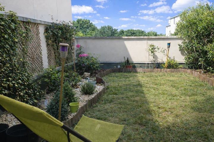 Votre Suite Avec Jardin Et Parking - Calme Absolu - Romainville