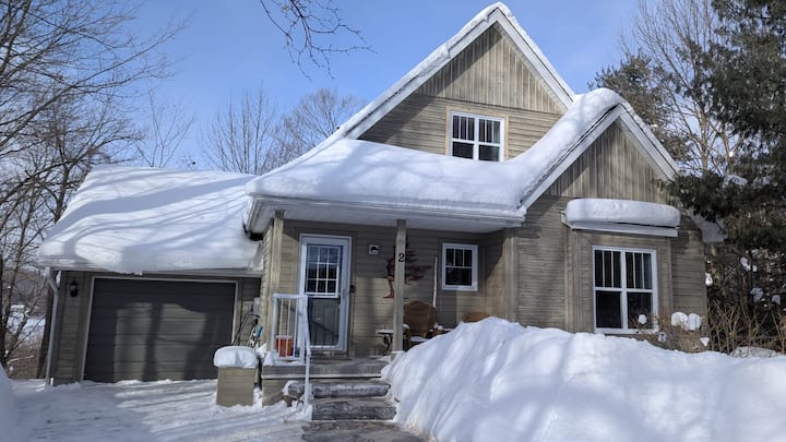 Relax And Refresh In Huntsville & Algonquin - Huntsville