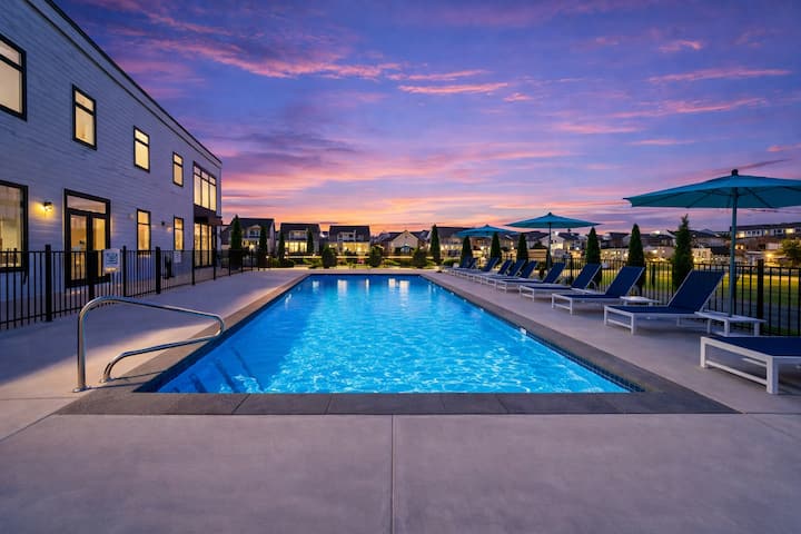New! Pool! Close To Trails & Downtown! Pickleball! - 羅傑斯