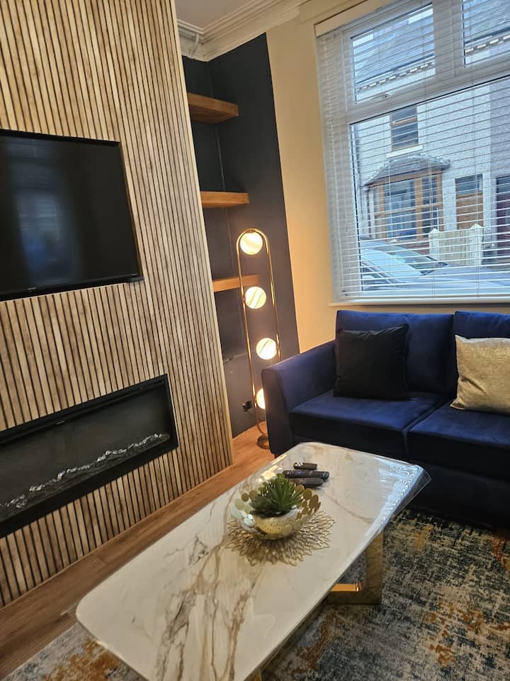 The Gold Vein, Luxury 4br King Bed - Barrow-in-Furness