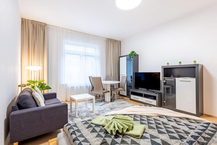 Adm Central Modern Place | Coffee, Wifi, Ac, Tv - Bratislava