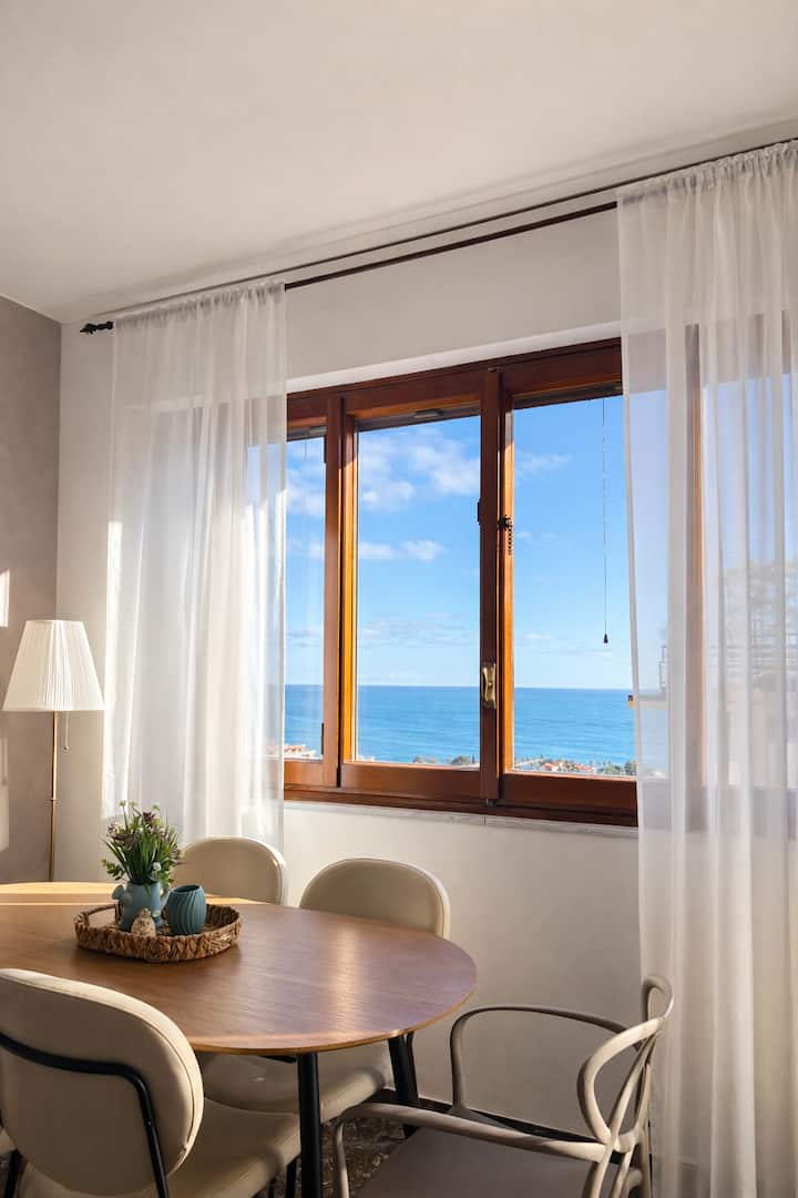 Iridea Holiday Home - Beautiful Sea View - Sanremo