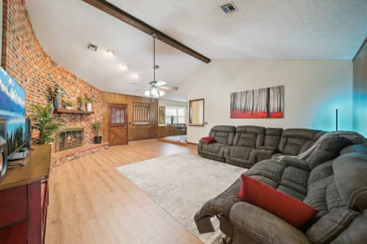 Basecamp Msk - Contractors Retreat - Muskogee, OK