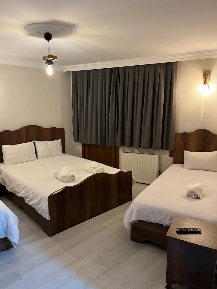 Balkonlu Teraslı Oda 302 - Zeytinburnu