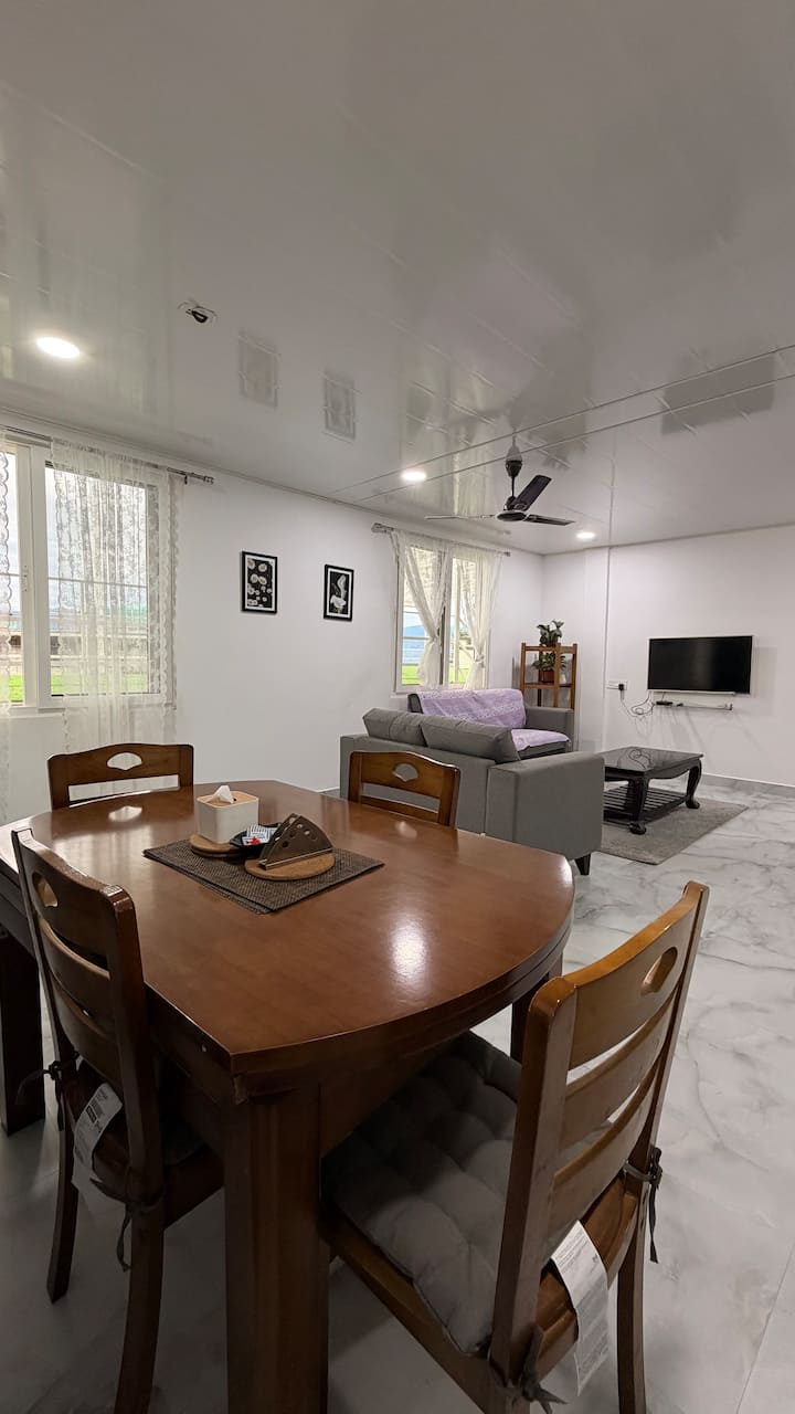 Baas Basaai 1bhk - カリンポン
