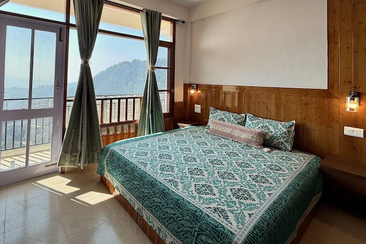 Irra Homes · The Nest · Panoramic Valley Views - Shimla