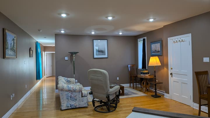 Quiet 2 Bedroom - Close To Everything - University of New Brunswick Saint John (UNBSJ)