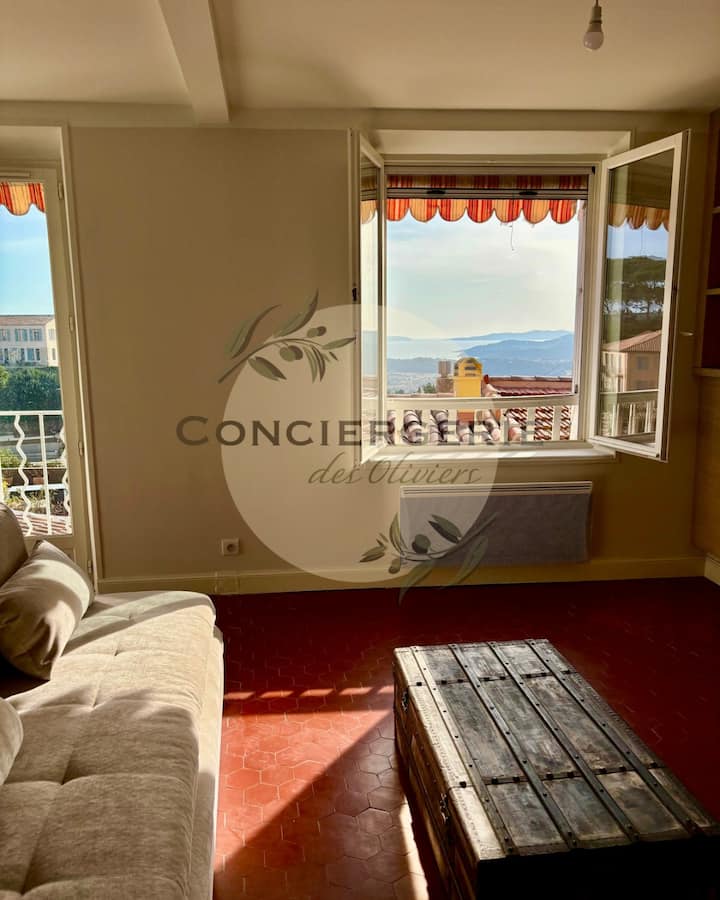 T2 Bormes Village – Vue Mer – Centre Historique - Le Lavandou