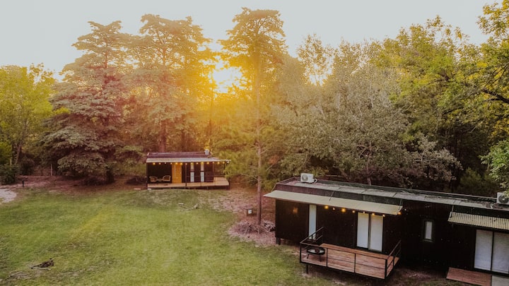 Container Houses En La Naturaleza | 18+ P. - Campana