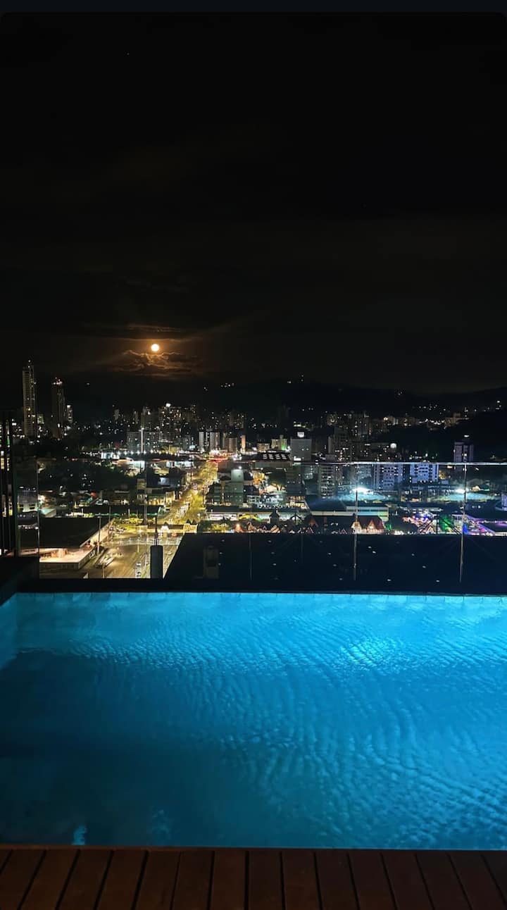 Loft On 705 /Novo/ Cama Queen/ 3min A Pé Oktober - Blumenau