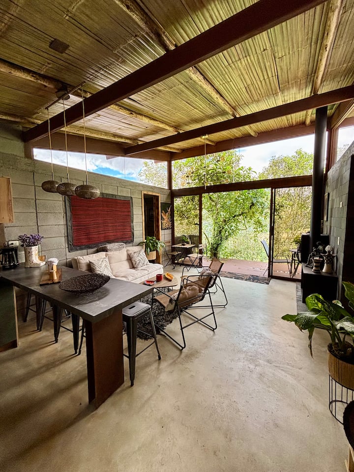 La Casita Del áRbol, Un Lugar úNico Entre Volcanes - Cotopaxi