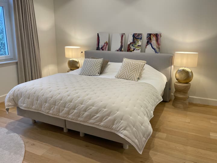 Villa Magnolia B&b - Master Deluxe Room - Oostkamp