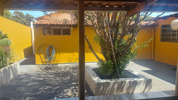 Casa Amarela- Lugar Pra Descansar - Uberlândia