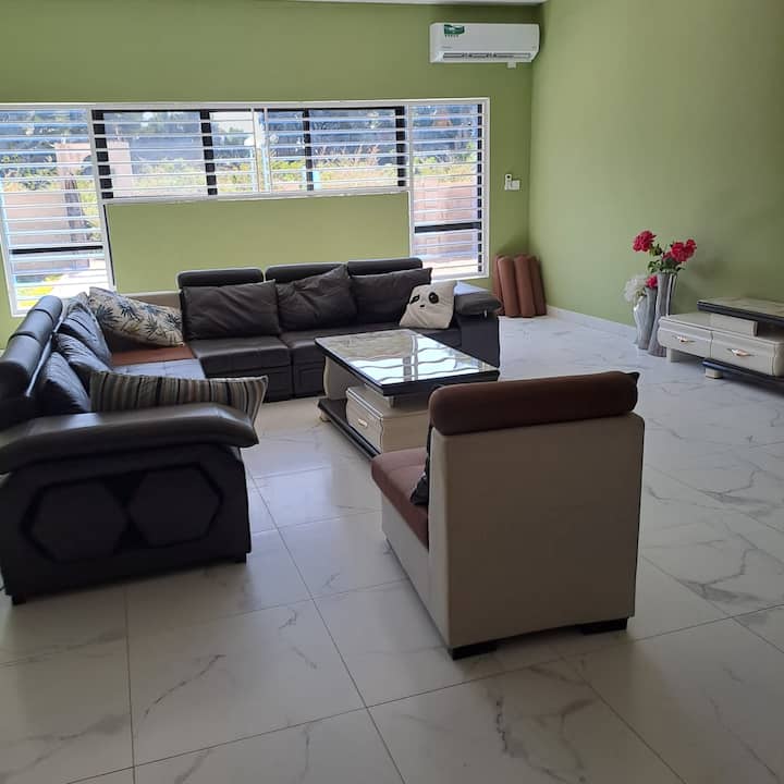 With Swimming Pool, Fully Equipped And Comfortable - Gambia
