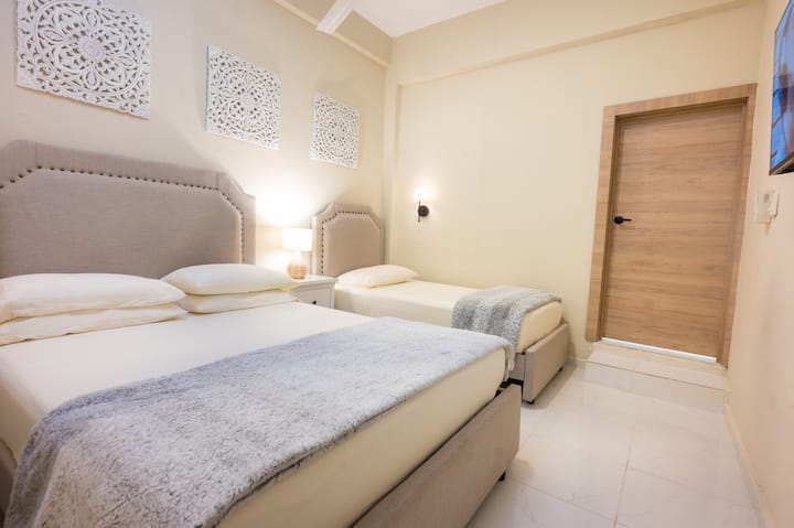 Estudio 6 En La Zona Colonial - Santo Domingo (Dominican Republic)